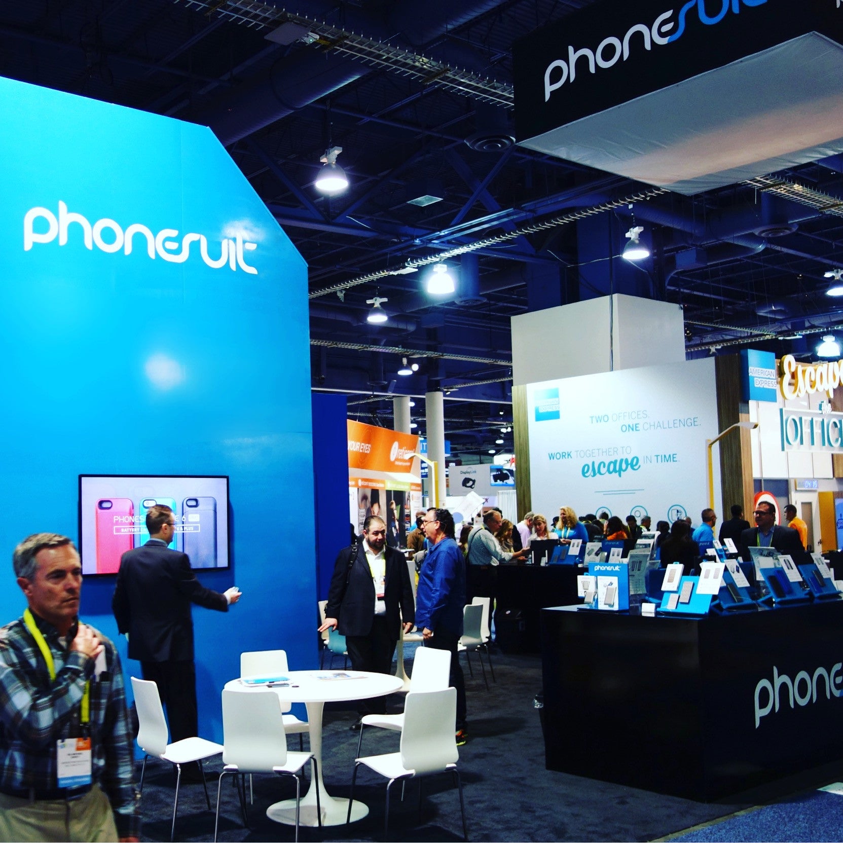 PhoneSuit at CES 2017